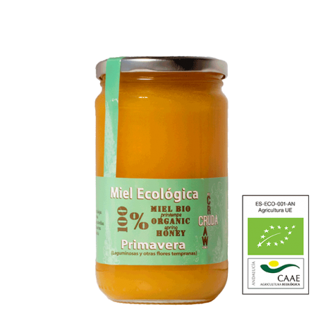 Raw Organic Spring Honey of the first harvest of the season